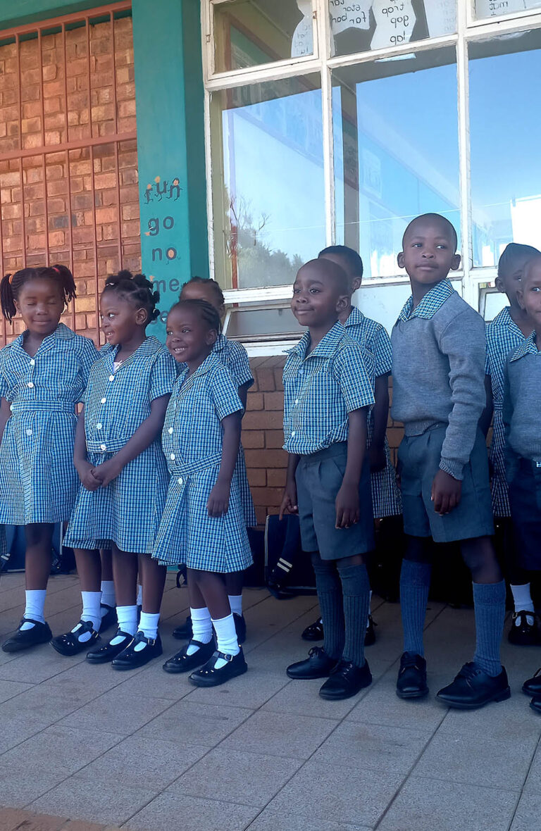 Grade 1: First day in new uniforms! - Cresslawn Primary School